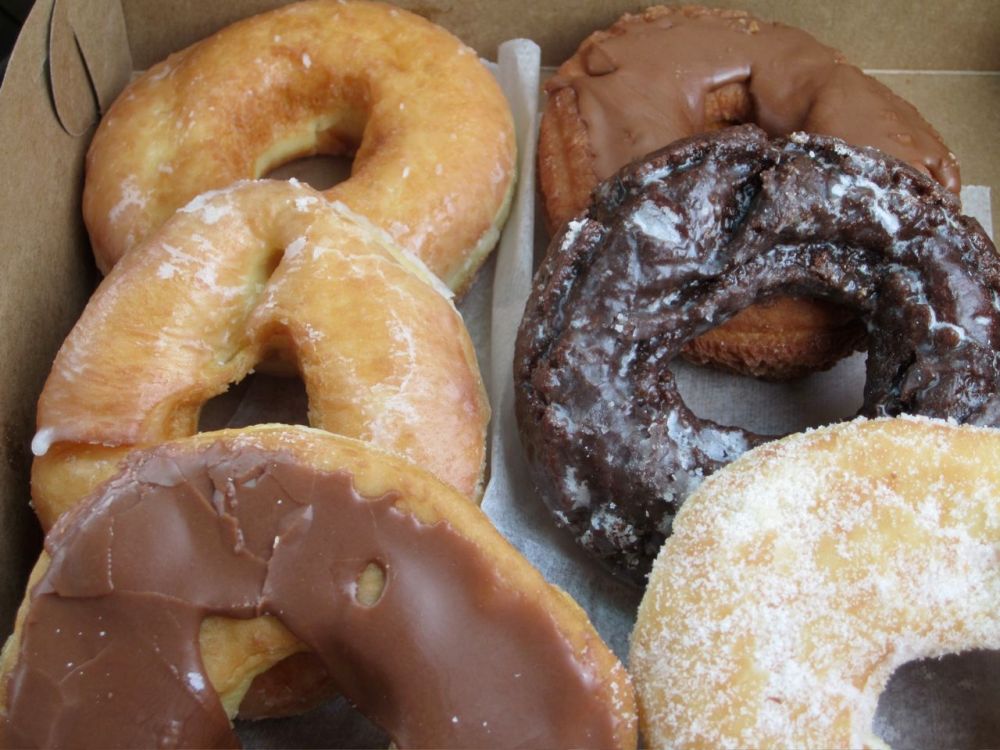 Allie’s Donuts: Worthy of the Doughnut Capital – The Rhode Less ...